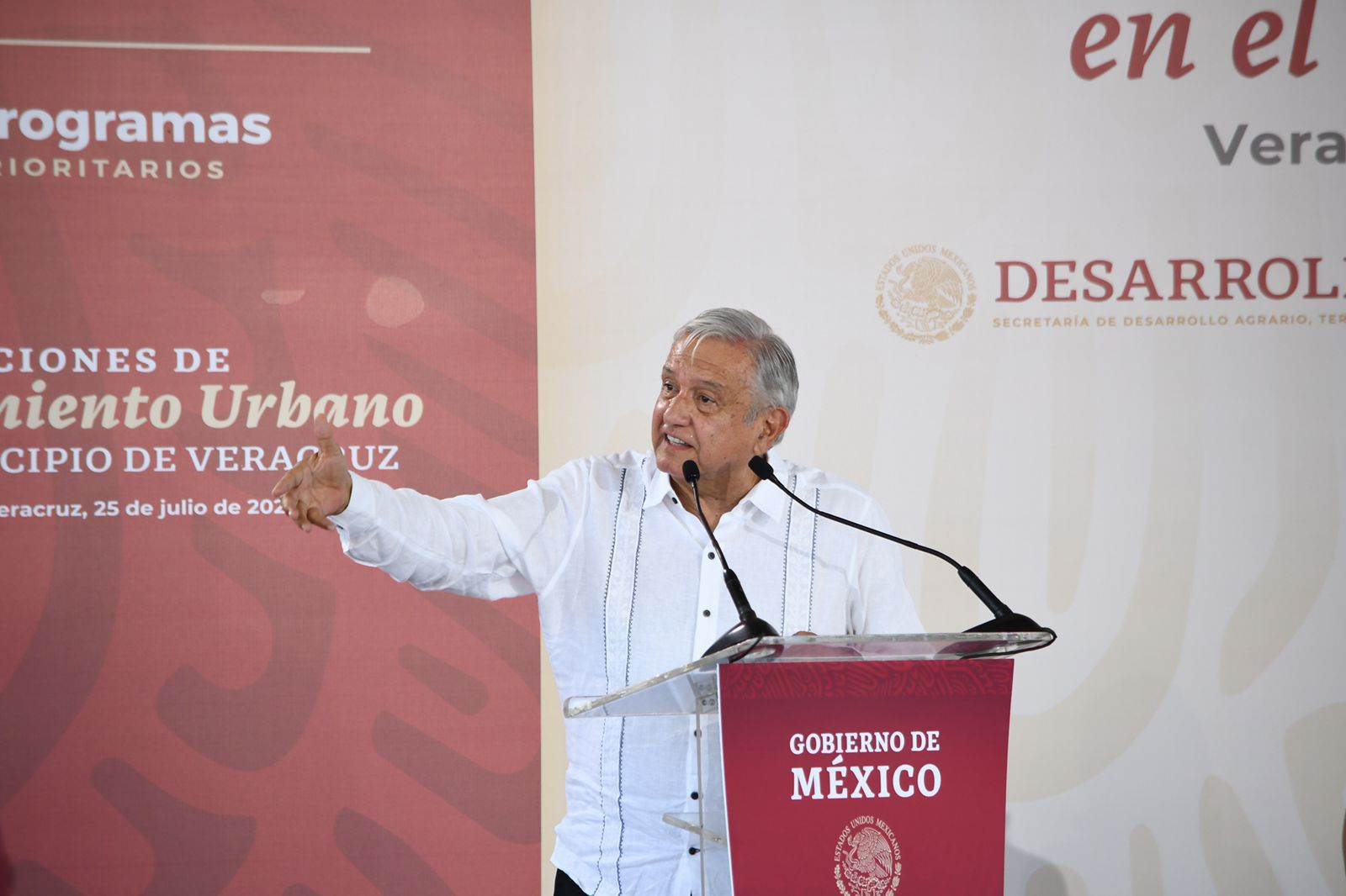 No se detendrán apoyos a los más pobres: AMLO en Veracruz No se detendrán apoyos a los más pobres: AMLO en Veracruz