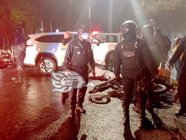 Xalapa: camioneta choca contra pareja que viajaba en motocicleta; muere ... Xalapa: camioneta choca contra pareja que viajaba en motocicleta; muere ...